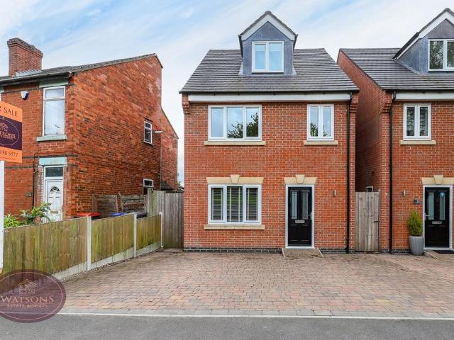 3 bedroom detached house for sale