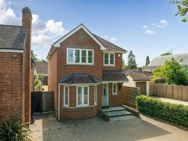3 bedroom detached house for sale
