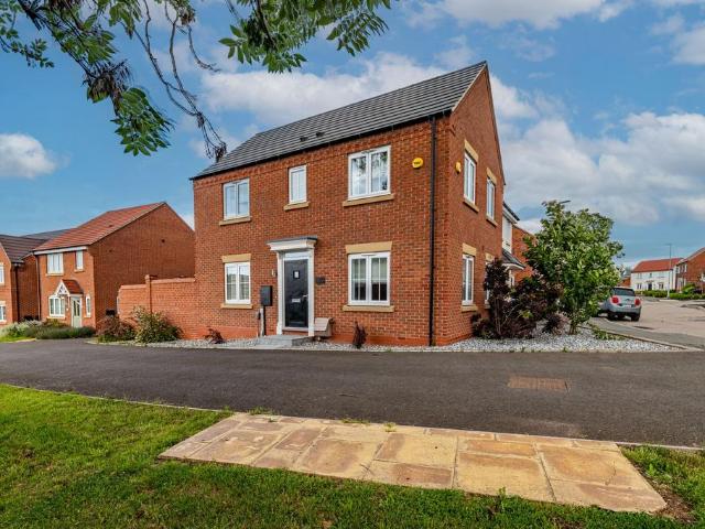 3 bedroom detached house for sale