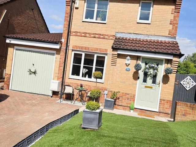 3 bedroom detached house for sale
