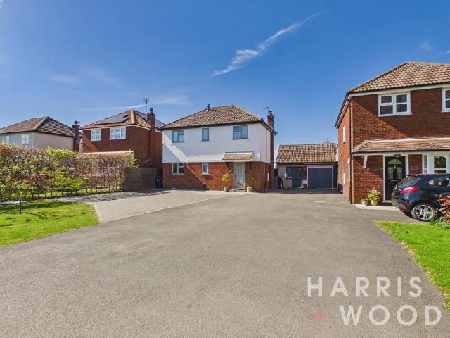 3 bedroom detached house for sale