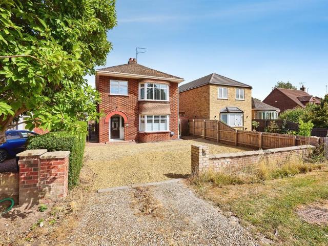 3 bedroom detached house for sale