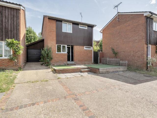 3 bedroom detached house for sale