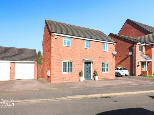 3 bedroom detached house for sale