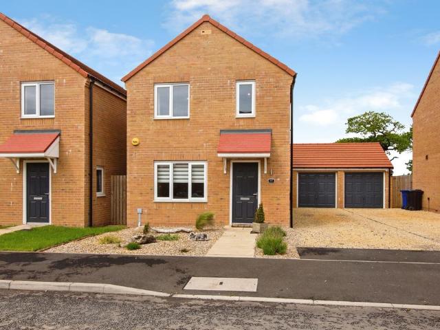 3 bedroom detached house for sale