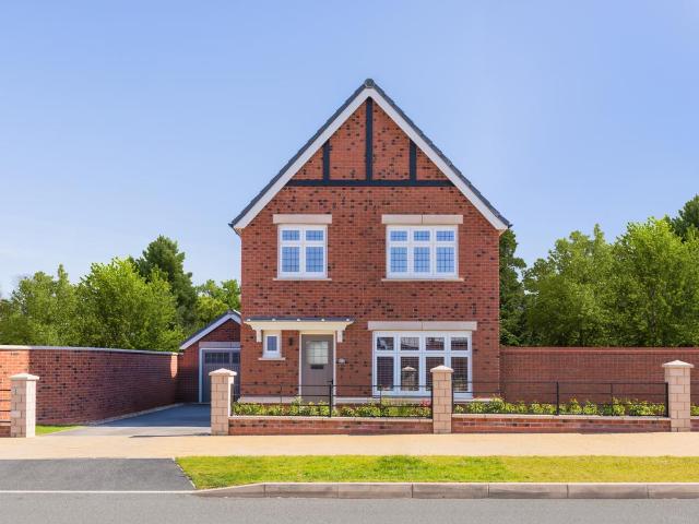 3 bedroom detached house for sale
