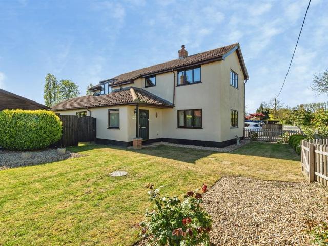 3 bedroom detached house for sale