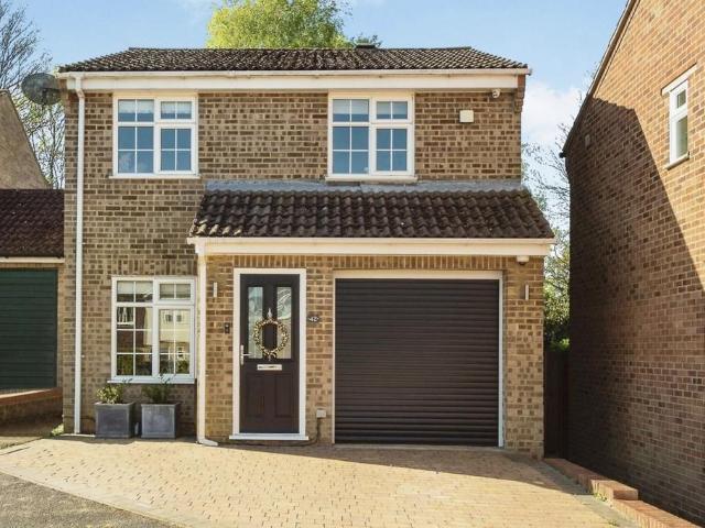 3 bedroom detached house for sale
