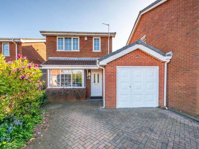 3 bedroom detached house for sale