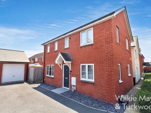 3 bedroom detached house for sale