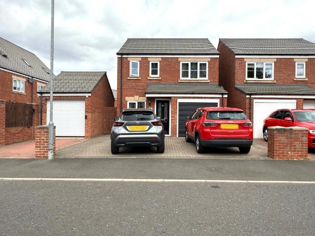 3 bedroom detached house for sale