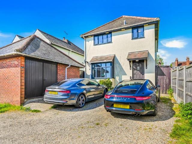 3 bedroom detached house for sale