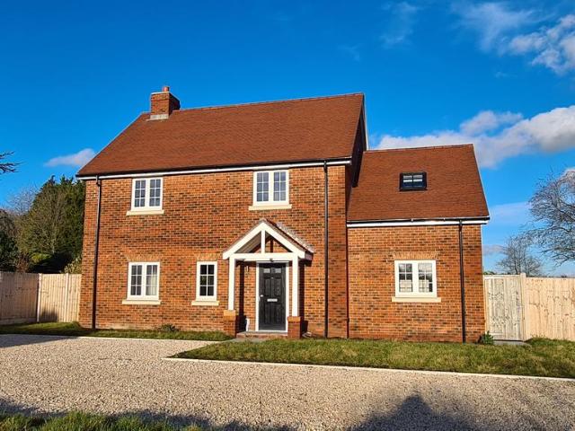 3 bedroom detached house for sale