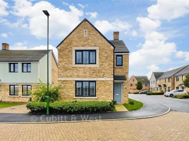 3 bedroom detached house for sale