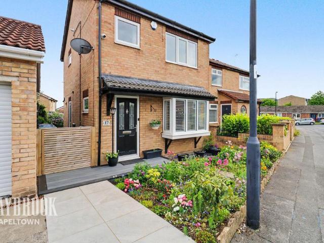 3 bedroom detached house for sale