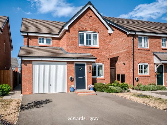 3 bedroom detached house for sale