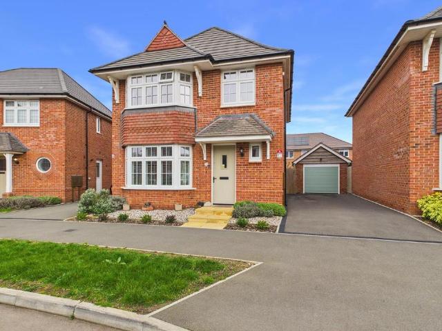 3 bedroom detached house for sale