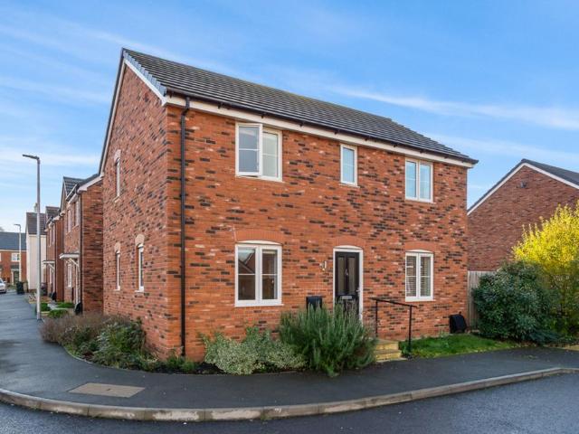 3 bedroom detached house for sale