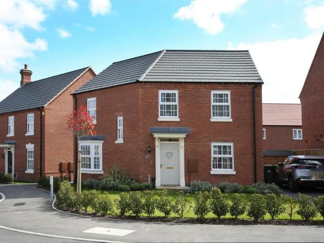 3 bedroom detached house for sale