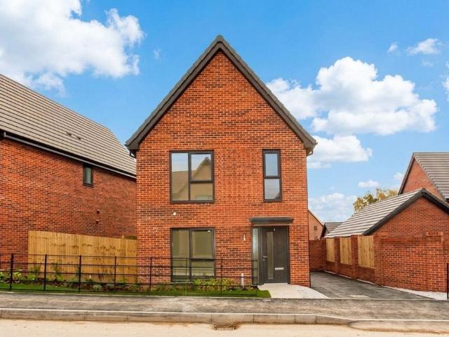 3 bedroom detached house for sale