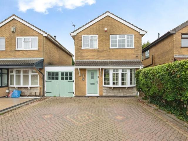 3 bedroom detached house for sale