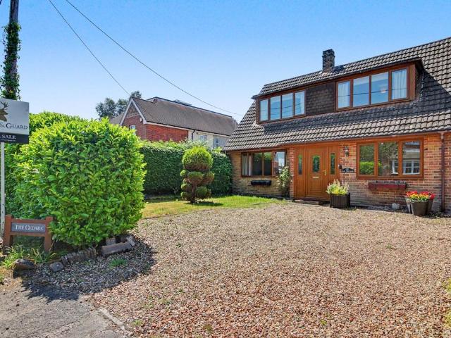 3 bedroom detached house for sale