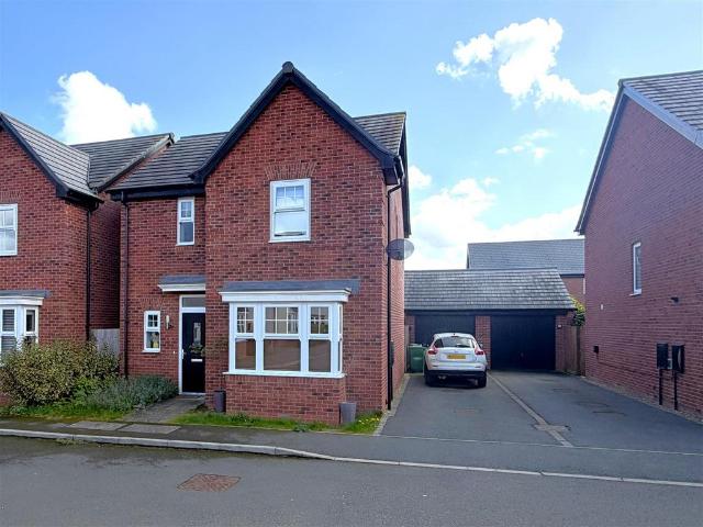 3 bedroom detached house for sale
