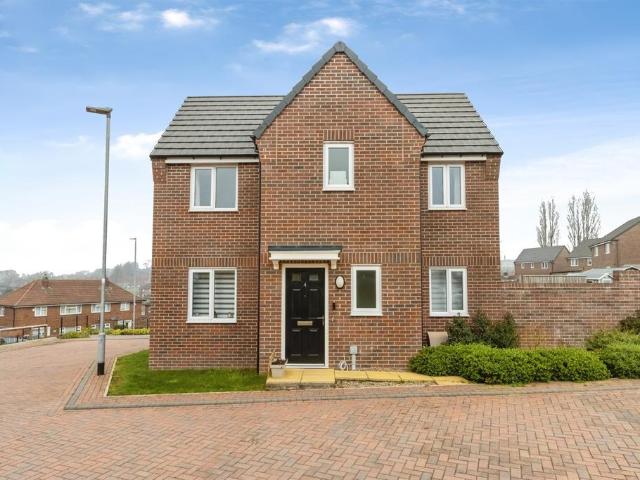 3 bedroom detached house for sale