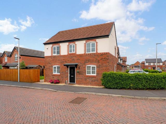 3 bedroom detached house for sale