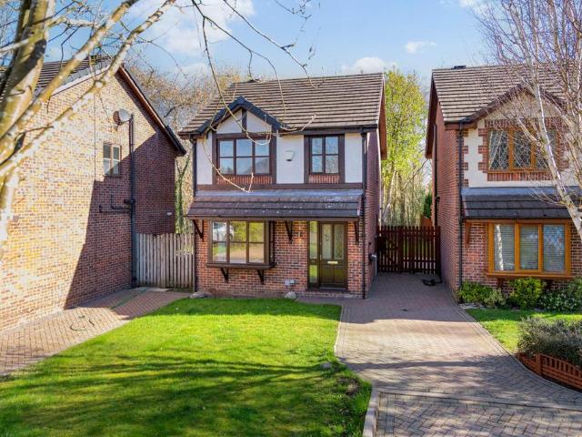3 bedroom detached house for sale