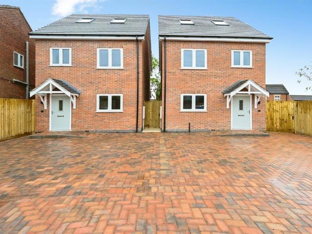 3 bedroom detached house for sale