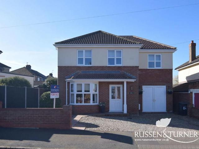 3 bedroom detached house for sale