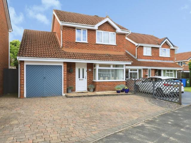3 bedroom detached house for sale
