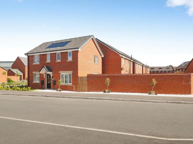 3 bedroom detached house for sale