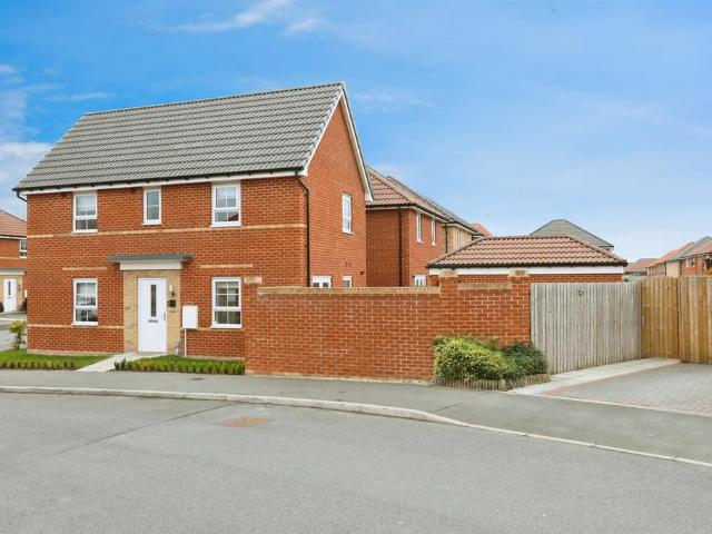 3 bedroom detached house for sale