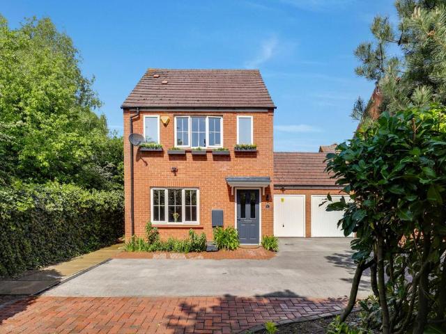 3 bedroom detached house for sale