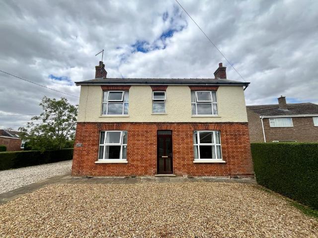 3 bedroom detached house for sale