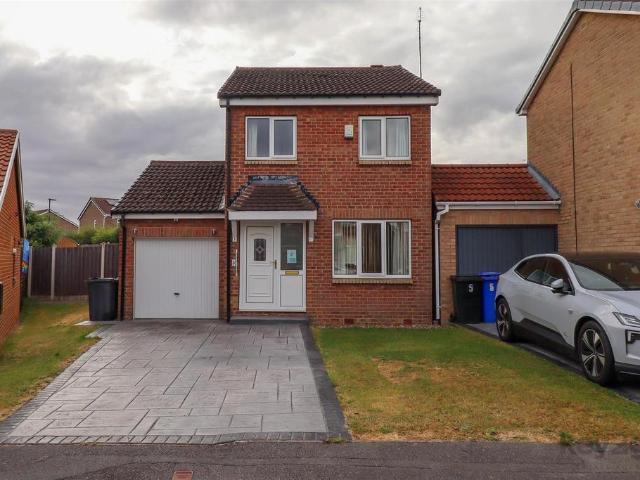 3 bedroom detached house for sale