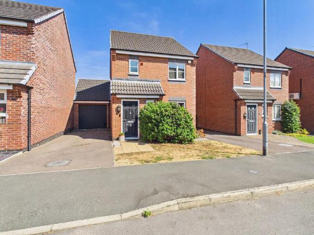 3 bedroom detached house for sale