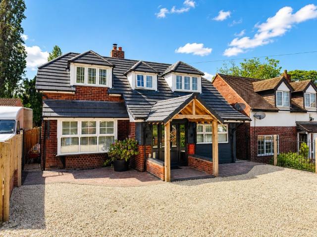 3 bedroom detached house for sale