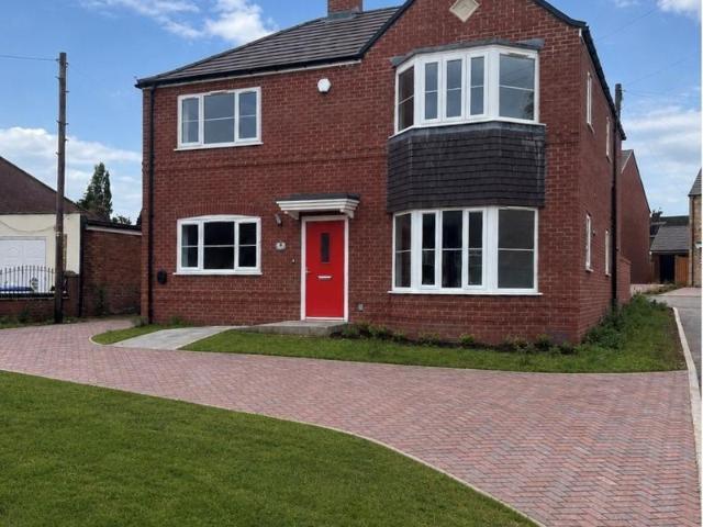 3 bedroom detached house for sale