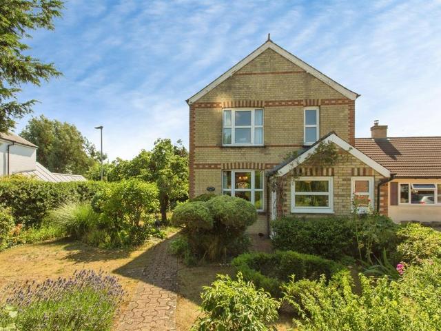 3 bedroom detached house for sale
