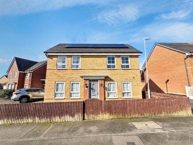 3 bedroom detached house for sale
