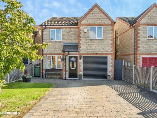 3 bedroom detached house for sale