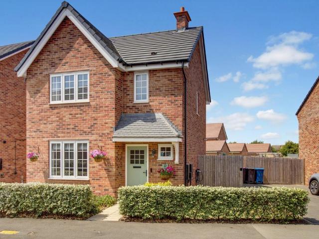 3 bedroom detached house for sale