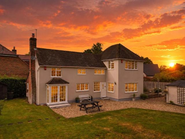 3 bedroom detached house for sale