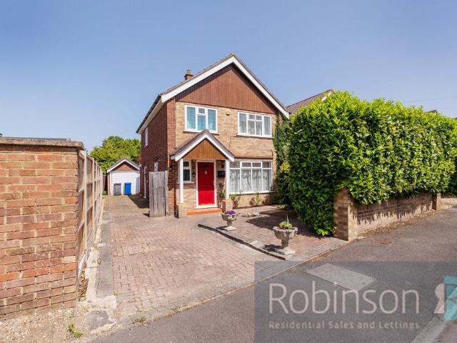 3 bedroom detached house for sale