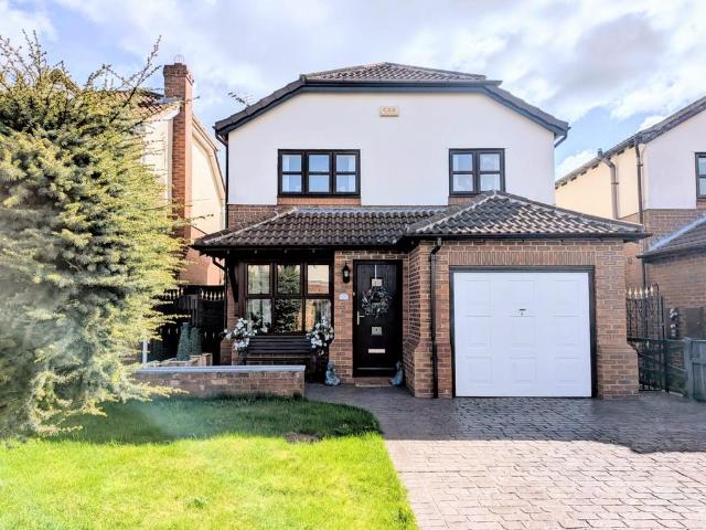 3 bedroom detached house for sale