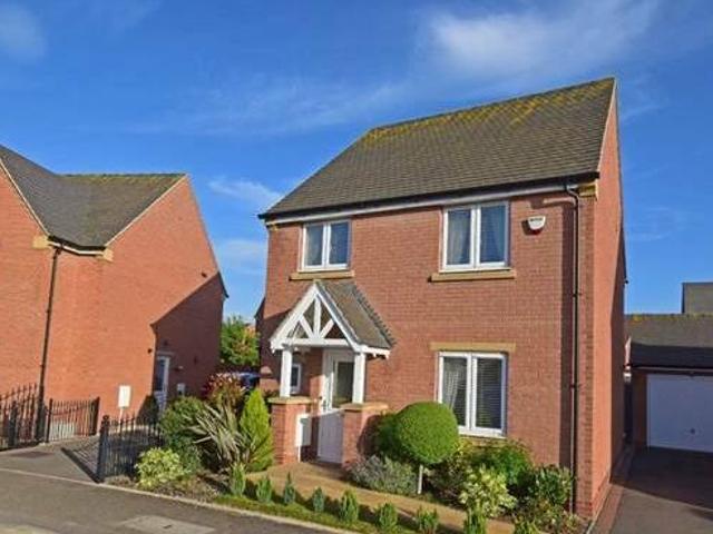 3 bedroom detached house for sale in 7 Centenary Way Copcut Droitwich Worcestershire WR9 7TD WR