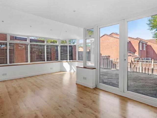 3 bedroom detached house for sale in 5 Stanage Close, Long Meadow, Worcester. WR4 0HQ, WR4